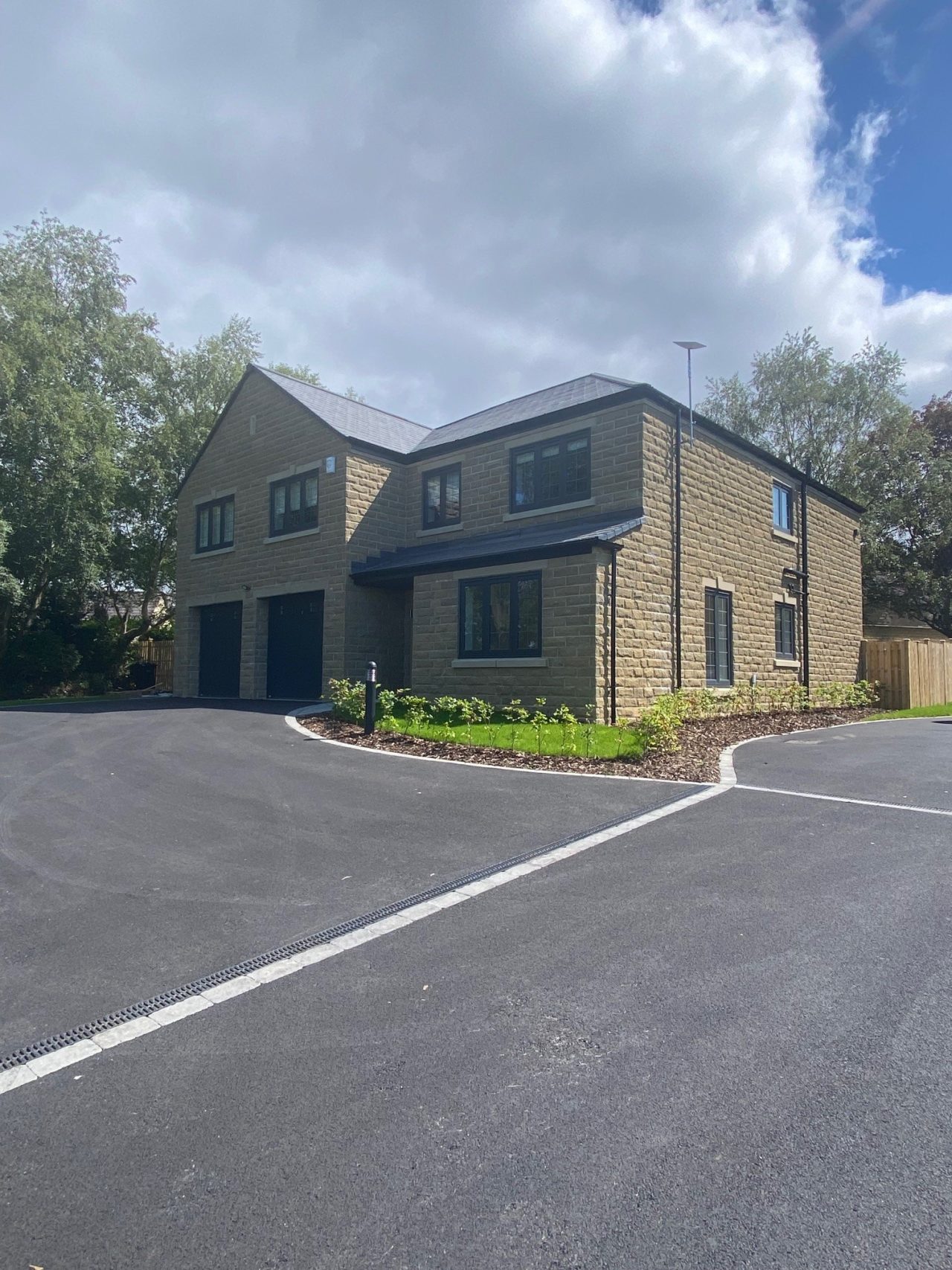 High quality traditional walling stone from Newlay